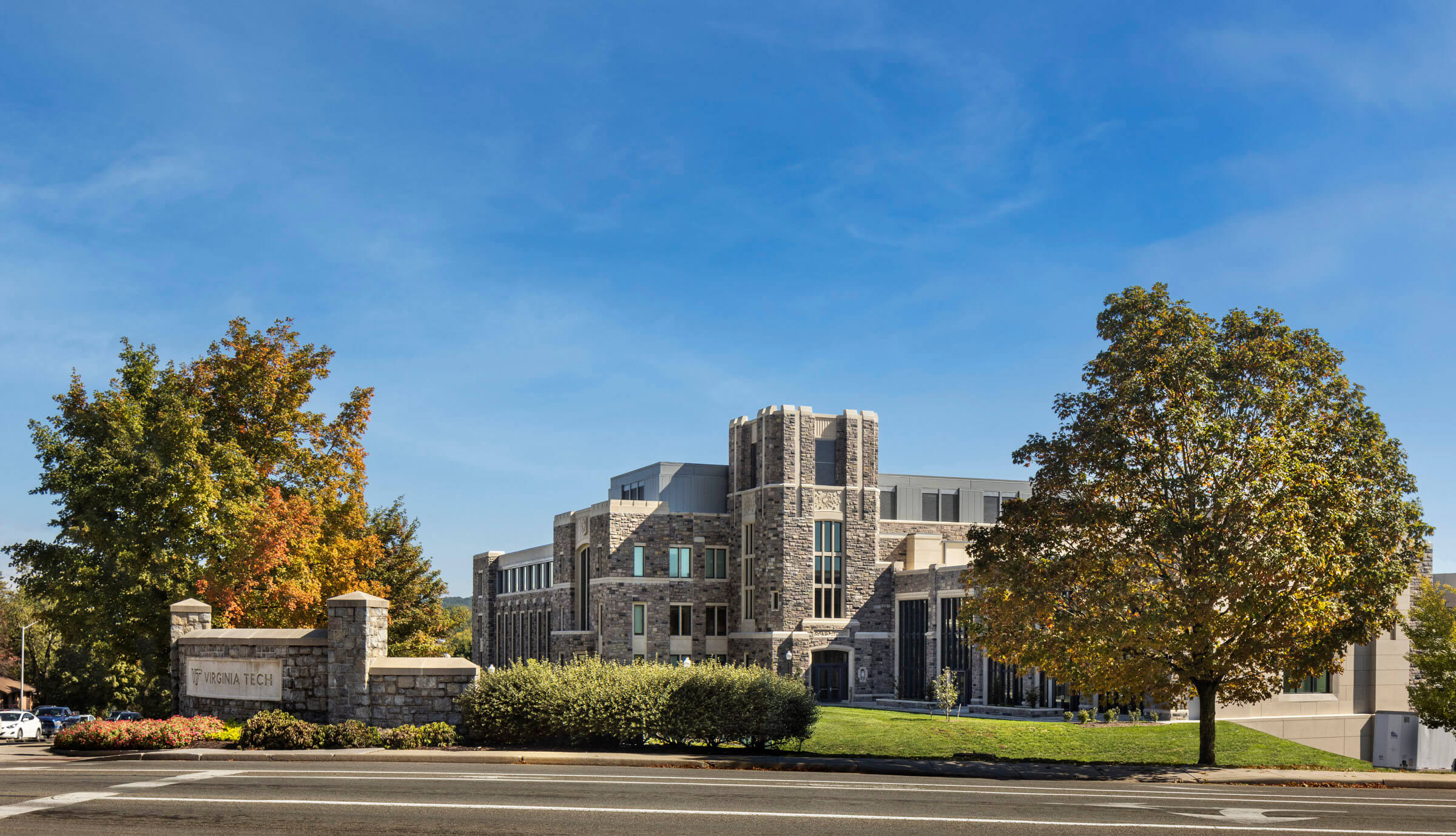 Data and Decision Sciences Building — Robert A.M. Stern Architects, LLP